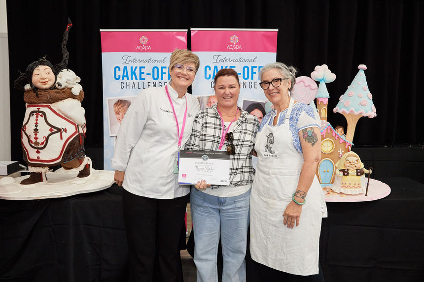 Meet Theresa - Custom Cake Designer | TMF Cake Designs